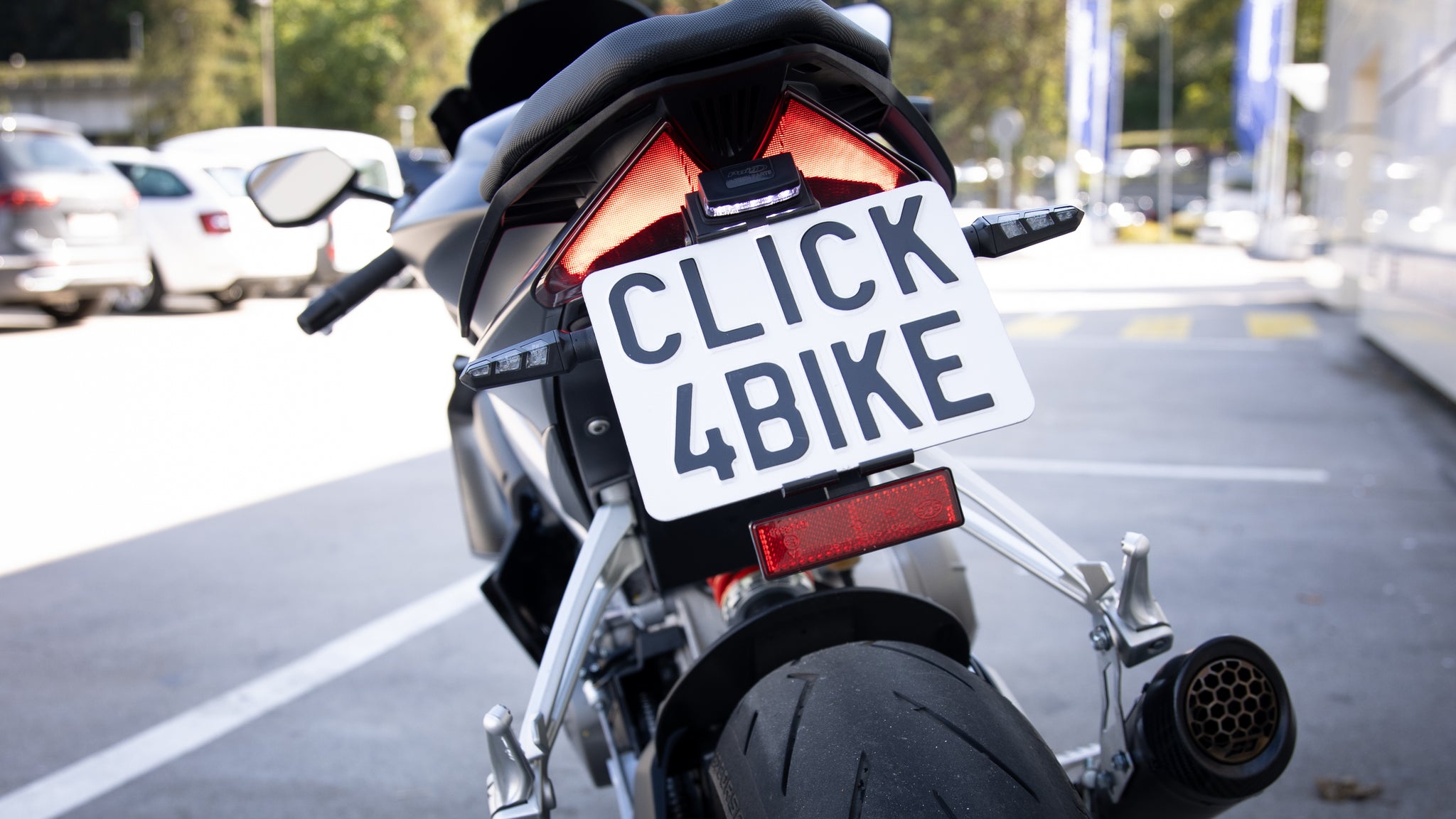 The most important features that a motorcycle license plate holder sho